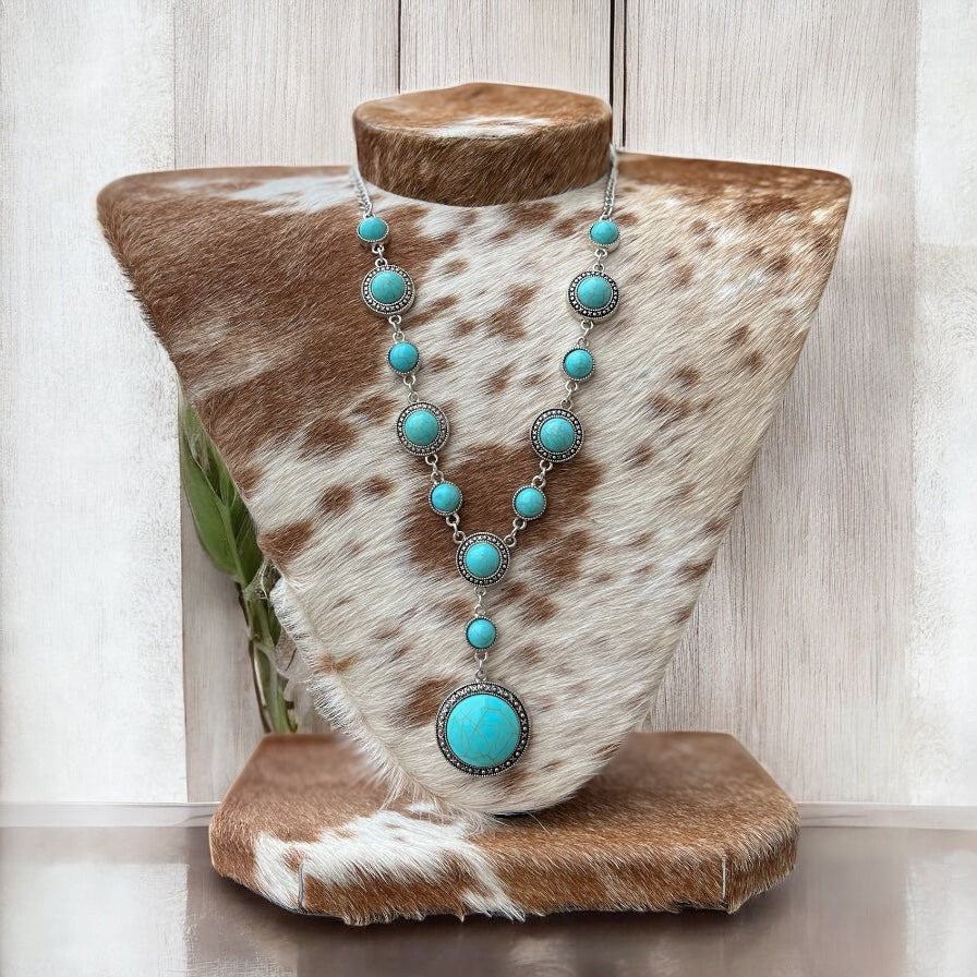 Deluxe Tan cowhide necklace display – Western Linens