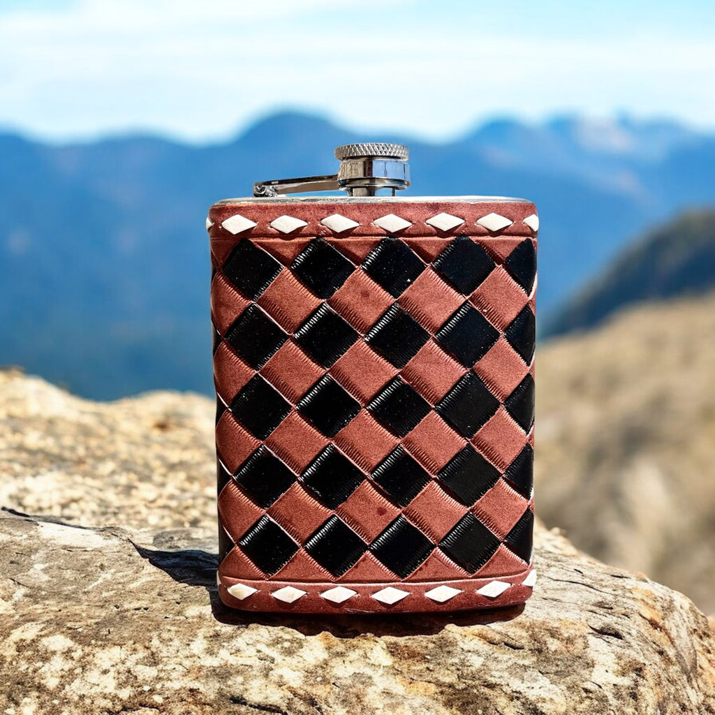 8oz Checker tooled leather flask – Western Linens